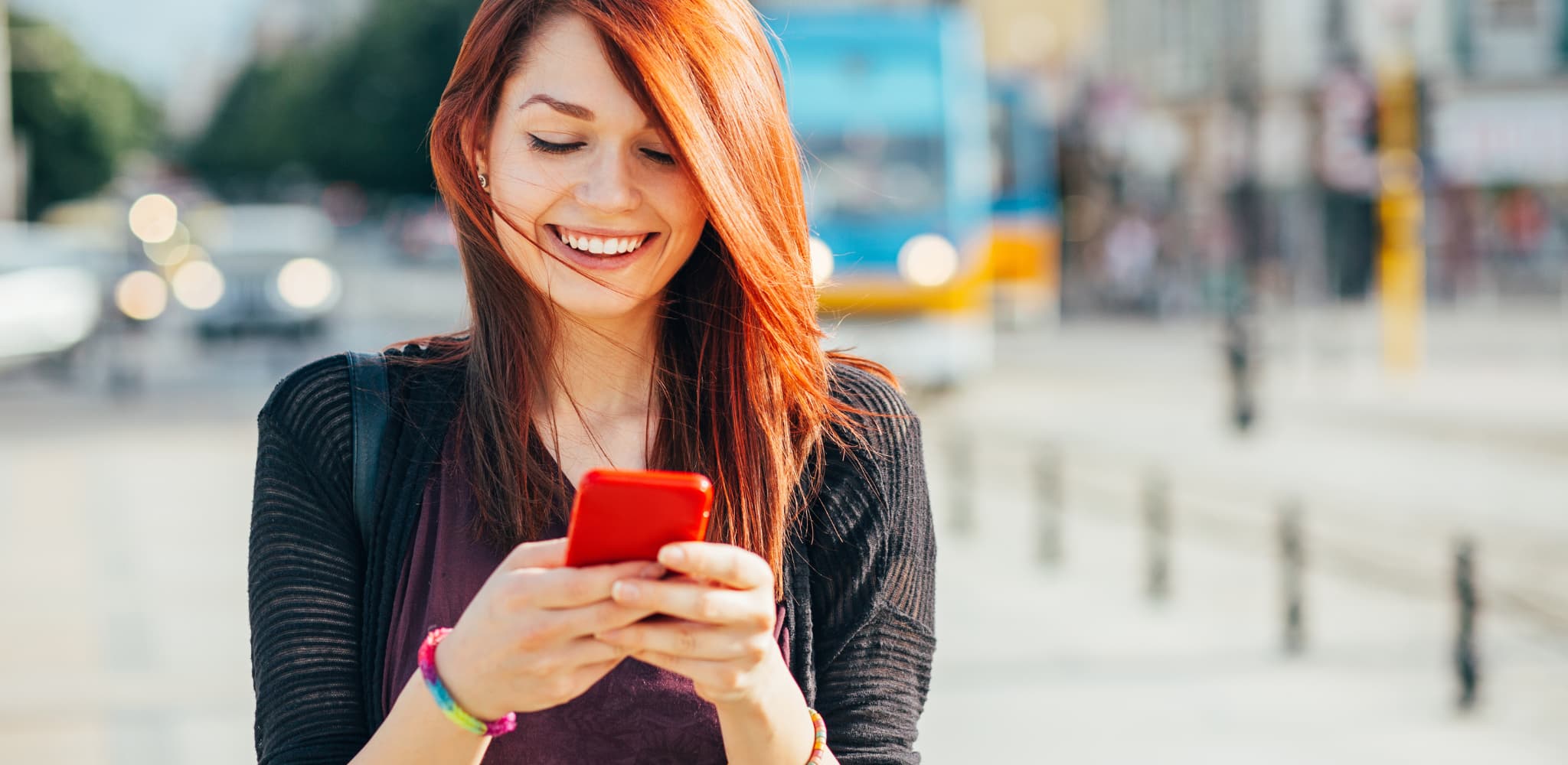 How to Forward a Text Message on Android and iPhone